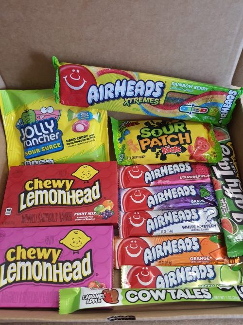 American Sweet Hamper Medium Box - Sweet Taste of America | Home of ...